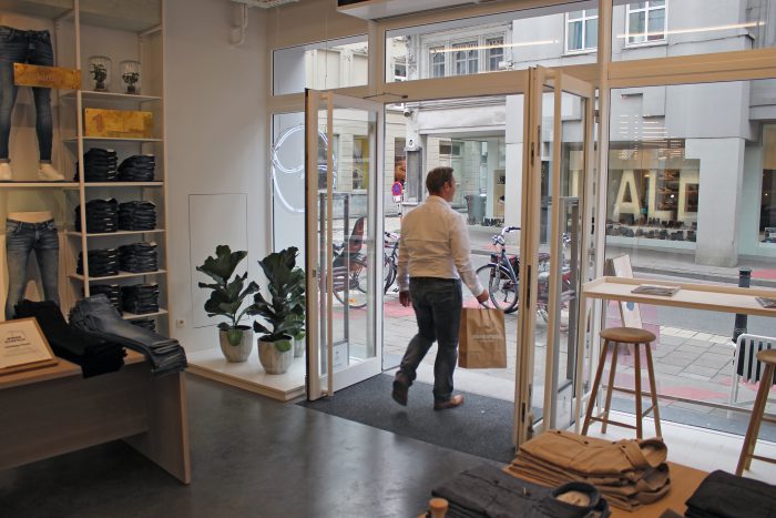 Bestseller introduces new store concept with Cross Point - Cross Point